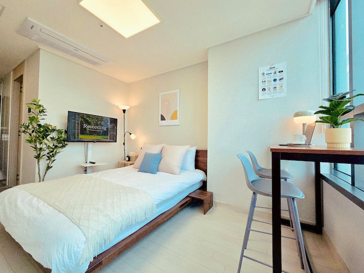 송도 34층 고층 야경뷰 감성 숙소, 달빛공원 도보 - Incheon