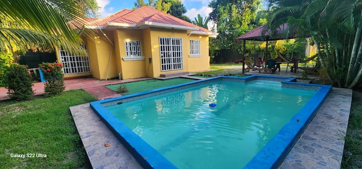 Casa De Playa. Hidden House - Omoa