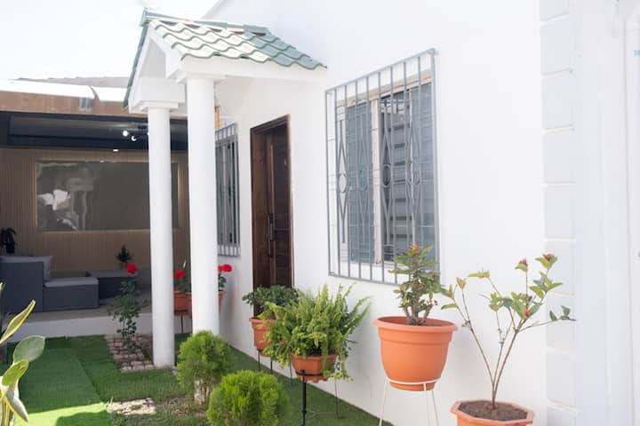 Casa + Bbq Jardín Parqueo Aeropuerto Xpl 6personas - Honduras