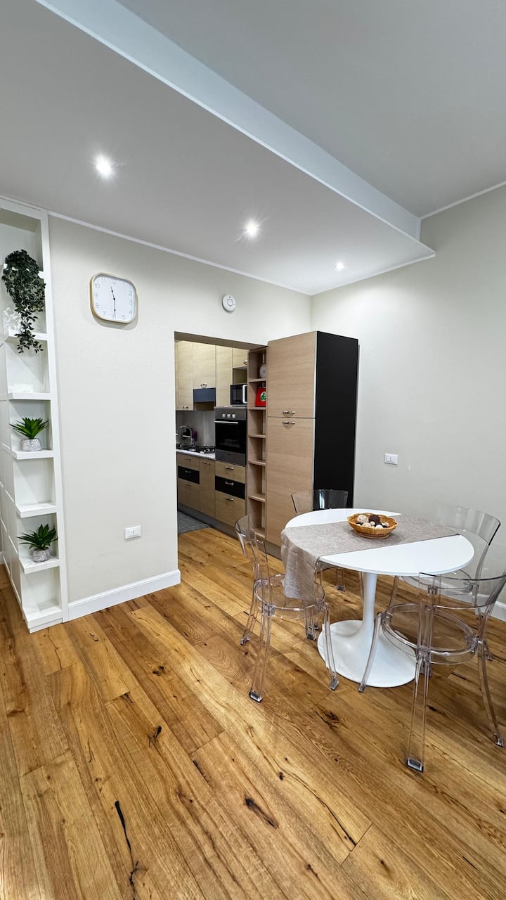 Elegante Bilocale Con Netflix E Wi-fi Con Fibra - Plaisance