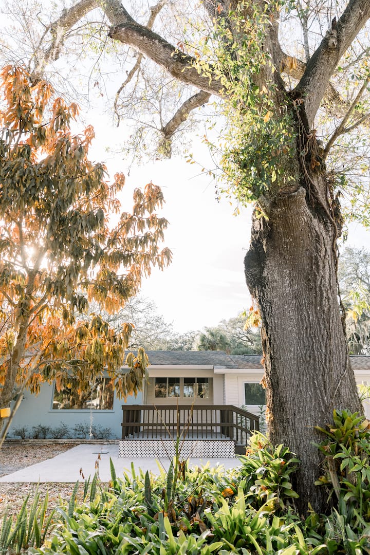 4br/2ba • 5 Min To Beach • Modern Coastal Retreat - Sebastian, FL