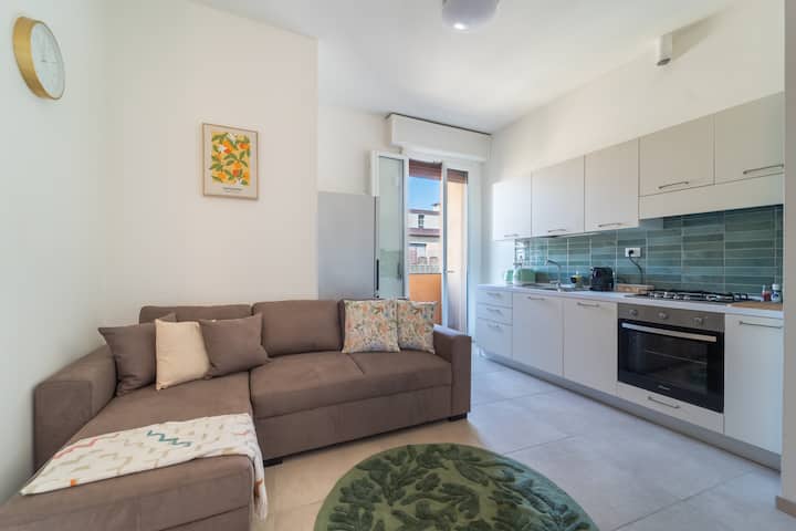 Elevated Urban Stay – Between Station & Piazza - Italy