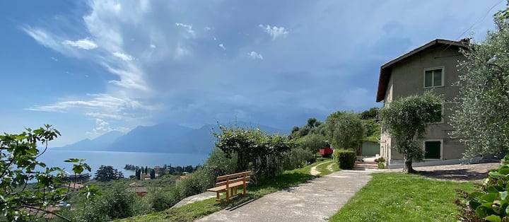 Laras Rustico - Panoramablick Auf Den Gardasee - Malcesine