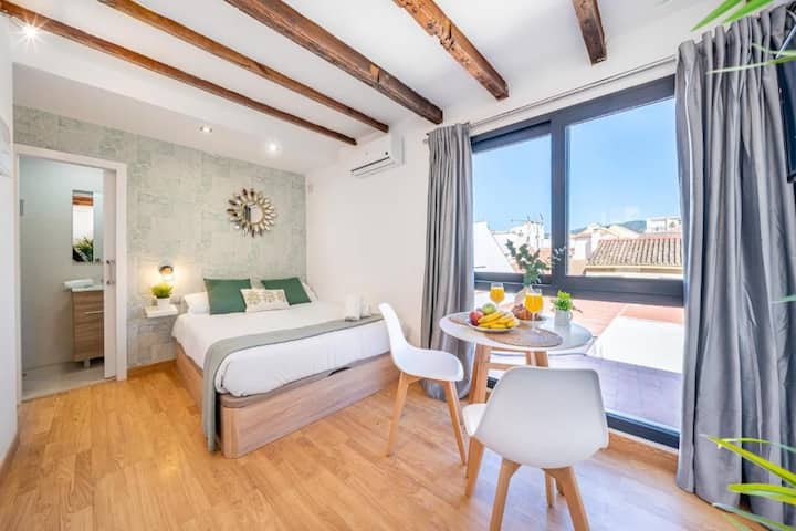 Renovated Studio In The Heart Of Malaga - Málaga