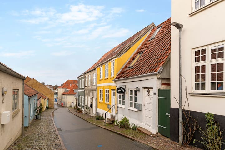 Lille Hyggelig Byhus I Midten Af Sønderborg - Sonderburg