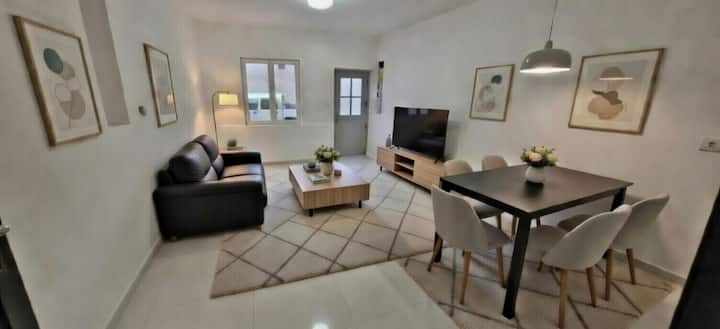 Maison De Ville - 4 Couchages - Proche Place - Saint-Laurent-d'Aigouze