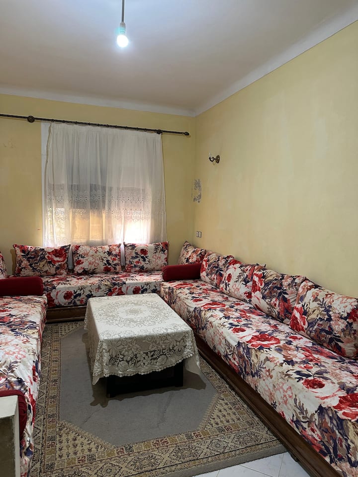 Joli Et Grand Appartement Centre Ville - Azrú