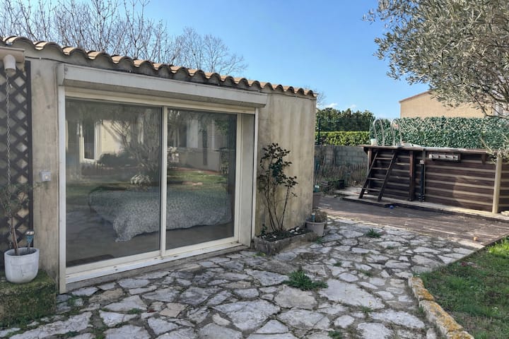 Studio Cosy Avec Accès Jardin - Lunel
