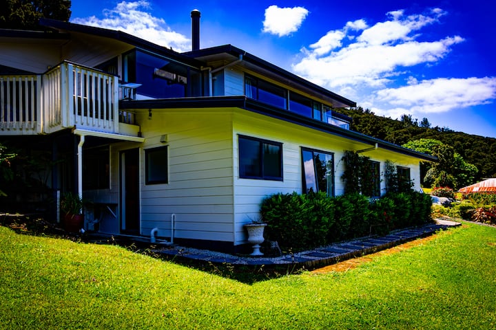 Safe Haven Hillside Retreat - Whangārei