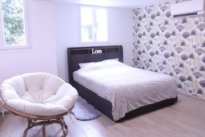 Grand F2 Neuf Avec Terrasse – Paris, Disney & Cdg - Chelles