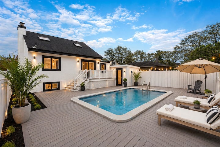 S— Modern House - Bellport, NY