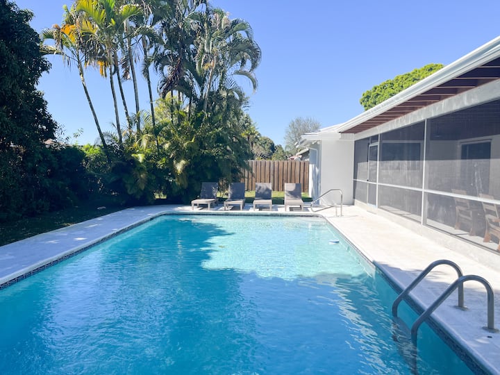 2 Kings | Pool | Near Golf & Beaches | Quiet Stay - Jupiter, FL