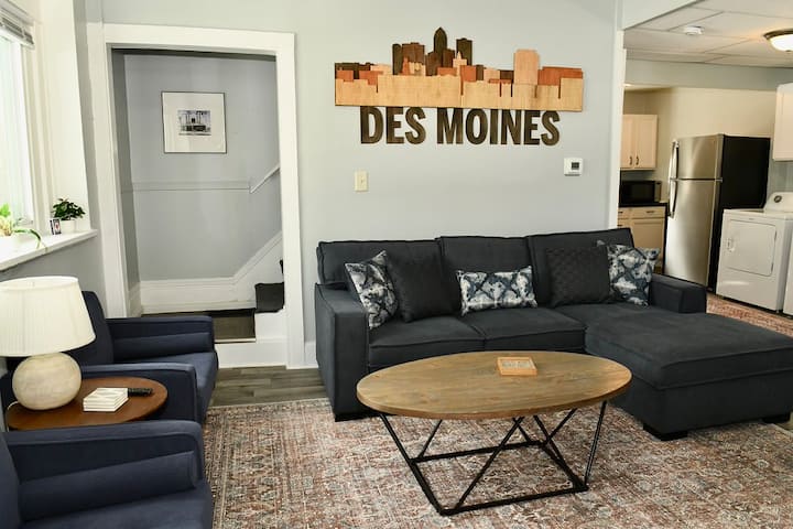 Compact Comfort In A Can’t‑beat Location - Des Moines, IA