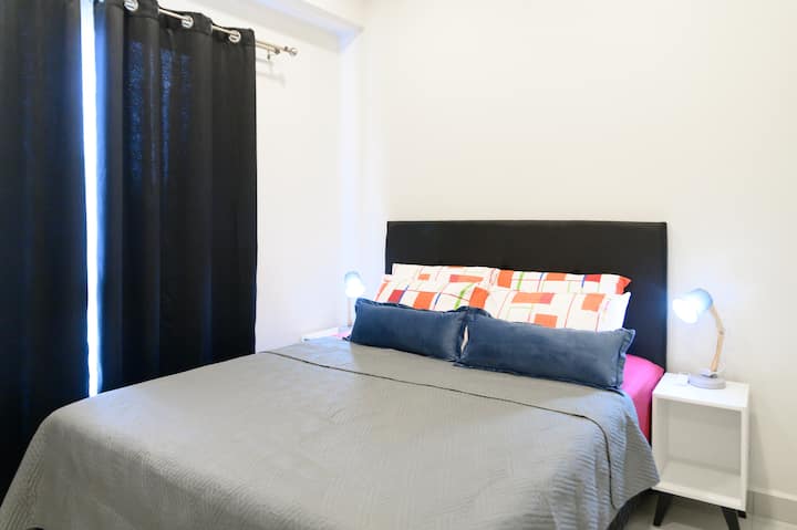 1 Dormitorio · A Pasos Del Aeropuerto Y Nuevo Eje - Asunción