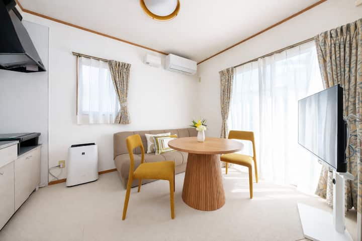 別府温泉｜温泉まで徒歩3分｜おしゃれな一棟貸し｜女子旅＆家族旅に｜p2台無料｜最大4名｜ペット可 - Beppu