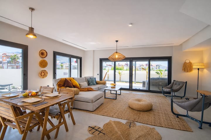 Fethiye’de ÖZenle Dekore Edilmiş 4+1 Villa - Fethiye