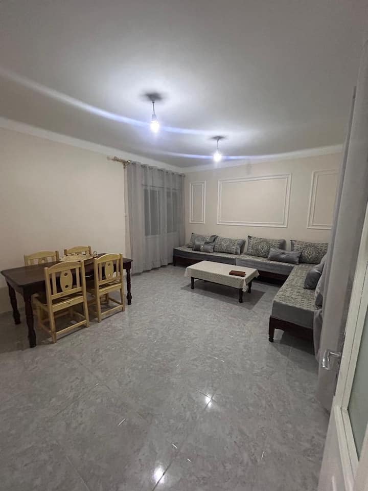 Appartement F4 Confortable 2é éTage Avec Ascenceur - Mostaganem