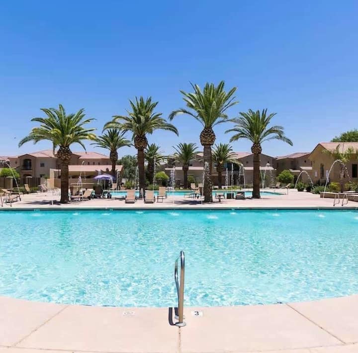 Mesa Gated Oasis At The Palms - Mesa, AZ