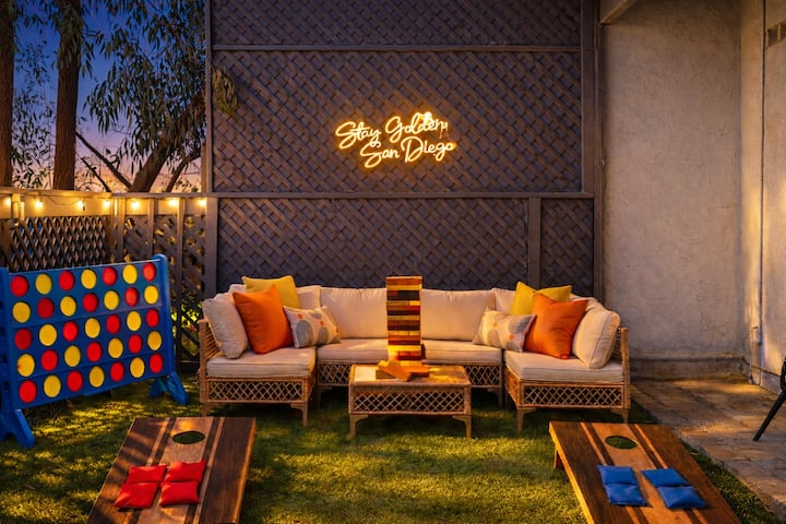 Hilltop Hot Tub Retreat • Arcade • 12 Guests - La Mesa, CA