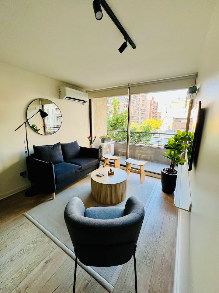 Modern Loft & Pool: Heart Of Santiago Centro - Chile