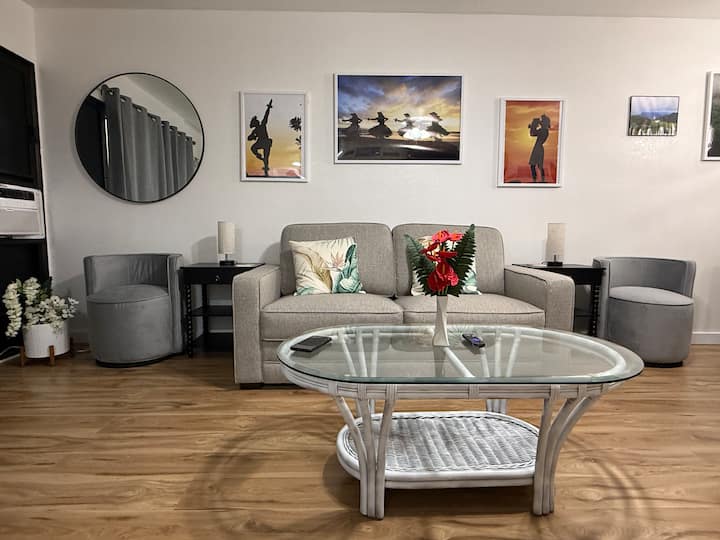 Lihue Paradise Condo Across Kalapaki Beach - Lihue, HI