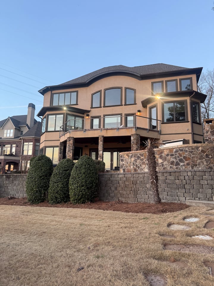Luxury Home On Lake Wylie, A Summer Dream - Rock Hill, SC