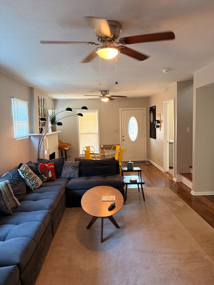 15 Min To World Cup Stadium • Sleeps 10 • Parking - Kansas City