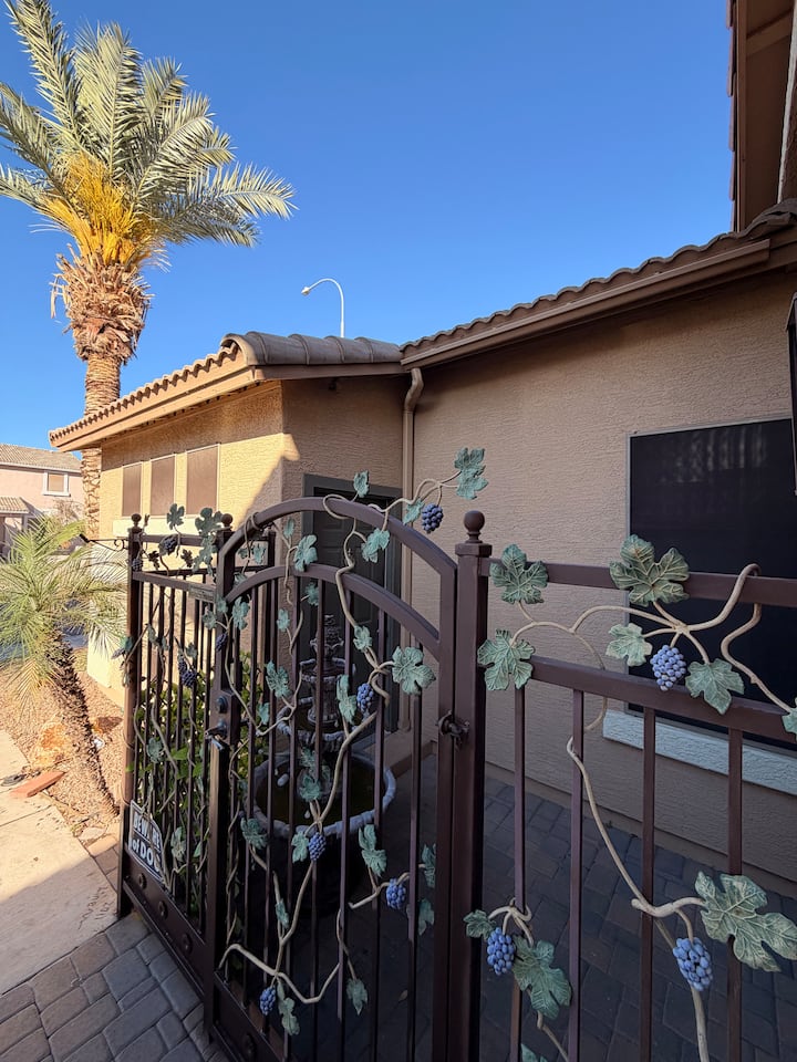 Private Dog-friendly Classy Casita @Downtown&parks - Chandler