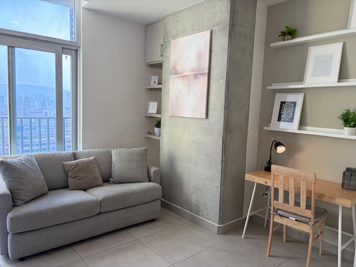 Ubicación Y Armonía En El Centro De Mty - México