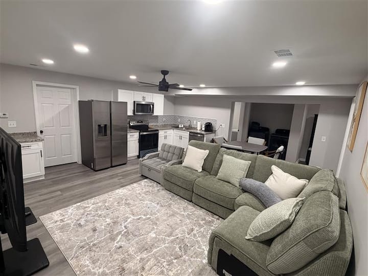 Modern Suite | 2br • 3 Beds | Private Entry -Hvac - Snellville, GA