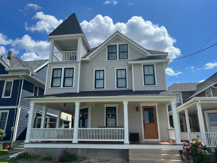Oceanfront Retreat • Walk To Beach & Town - Belmar, NJ