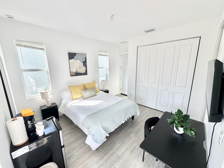 Cozy And Modern Studio In West Palm Beach - 西棕櫚灘