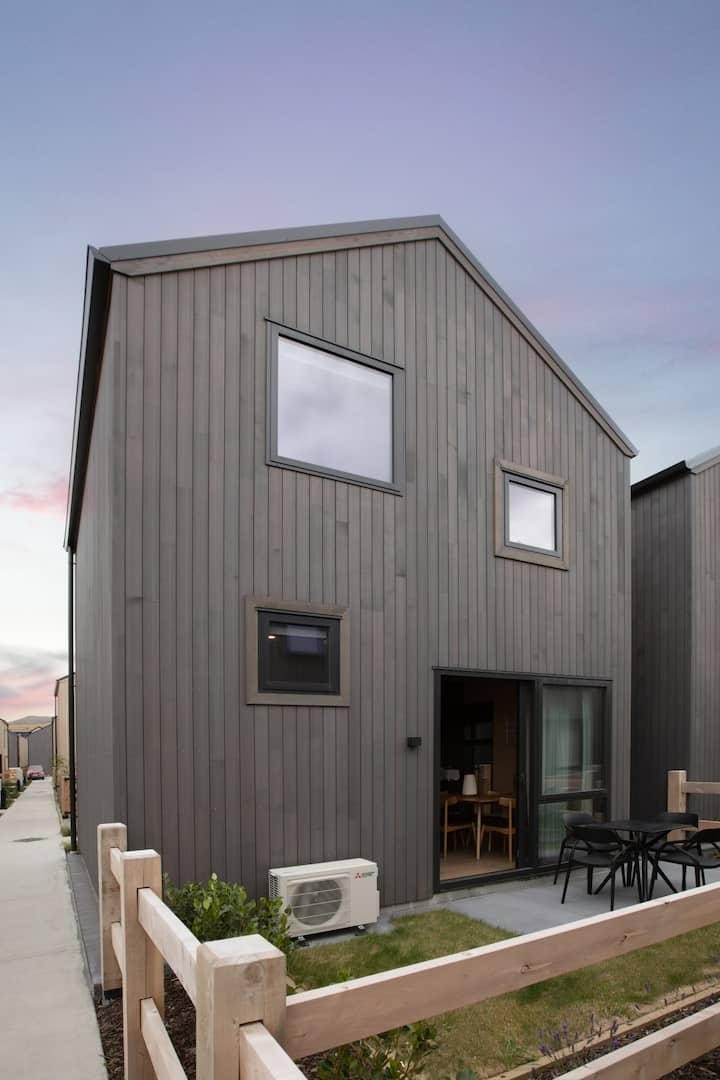 Ski Villa With Carpark 49, Brand-new Snow Retreat! - Queenstown