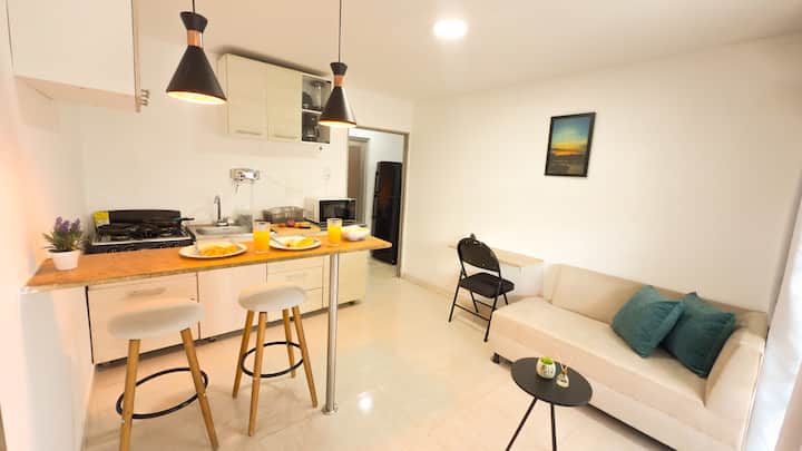 Elegante Y Céntrico Con Parking + Wifi Rápido - Montería