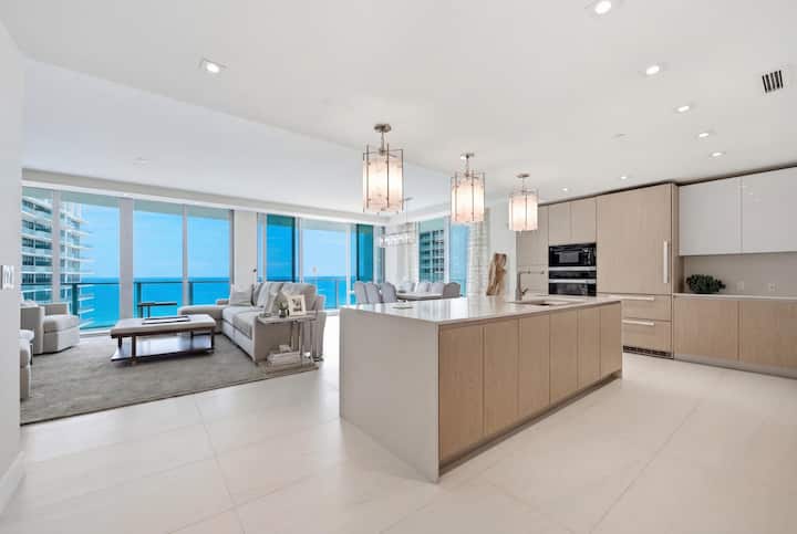 Luxury 2br+den Ocean Front Condo @ Amrit Resort. - Bahamas