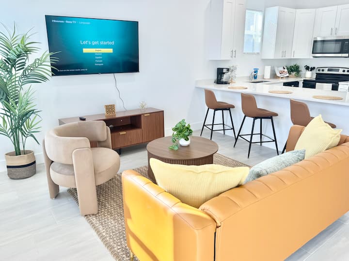 New & Modern Townhouse In W Palm Beach - King Bed - 西棕櫚灘