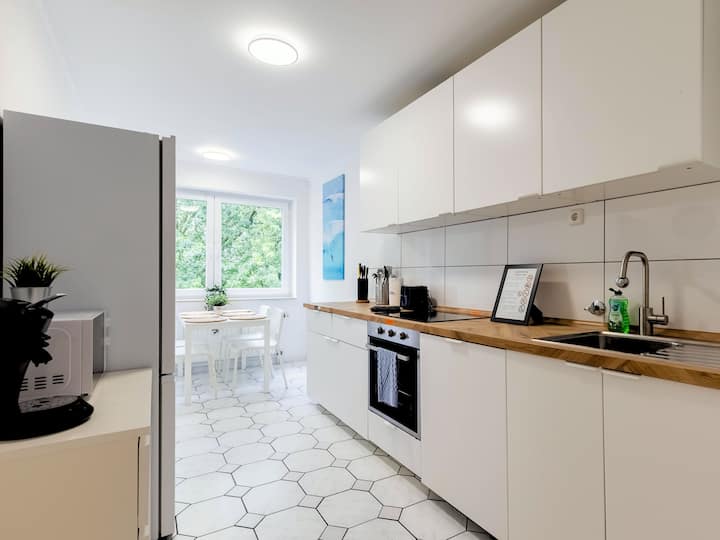 Budgetroom: 3 Schlafzimmer + Parkplatz | Teams - Gladbeck