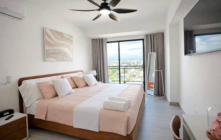 Lujo Y Confort/ Piscina Gym Y Excelente Ubicación. - Santo Domingo