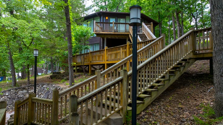 Escape To The Trees: Lake Of The Ozarks Villa - États-Unis