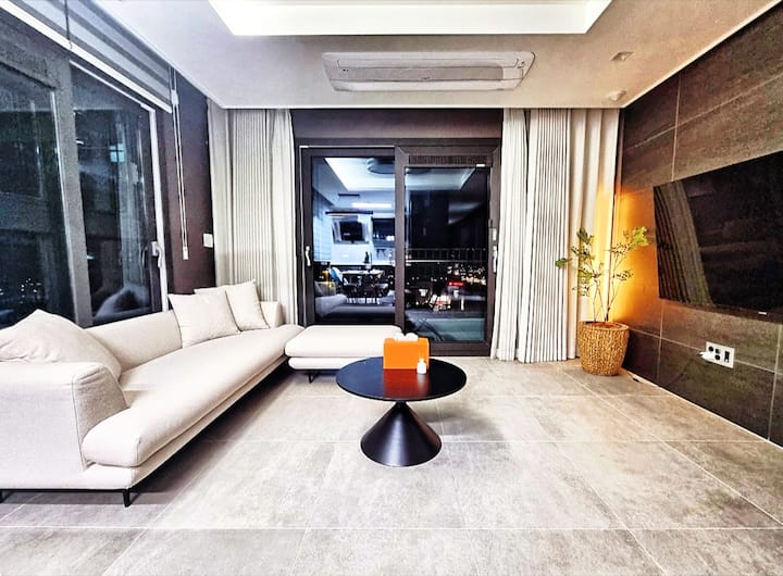 Od4)12-6#침실2/화장실2#퀸침대2#최대6인#해운대인근#이케아,아울렛,롯데월드도보5분 - Busan