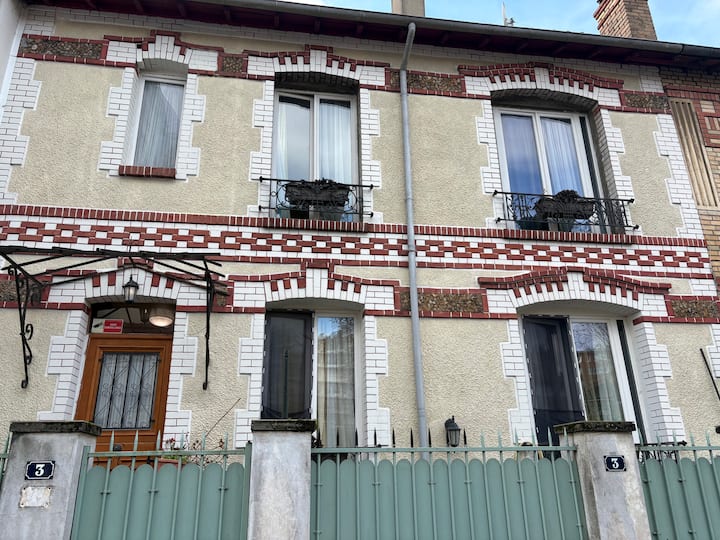 Appartement T2. Disponible Du 23/02 Au 10/03 - Châtillon