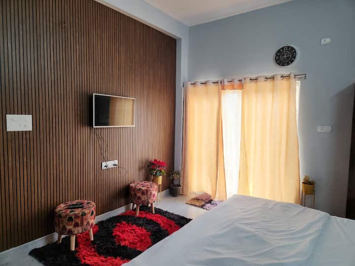 2bhk Service Apartment Near Effotel By Sayaji - Bhopal