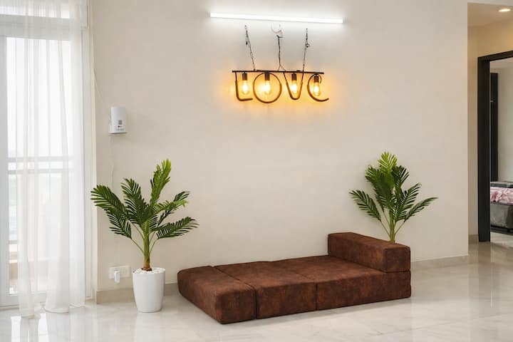 Spacious 3bhk Family Stay Near Taj Mahal- 7 Guests - Agra