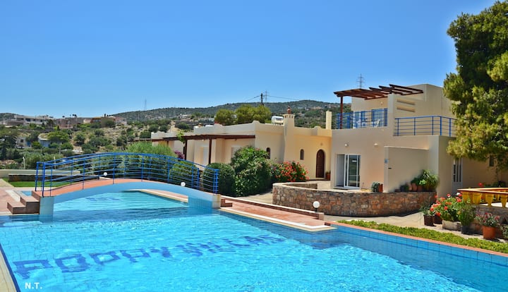 Poppy Two Bedroom Apartment - Agios Nikolaos