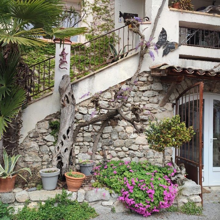 Suite Le Papillon, Chambre + Salon + Terrasse - Vallon-Pont-d'Arc