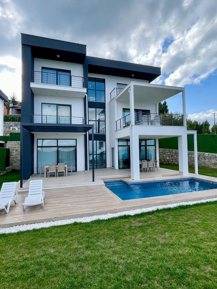 Göl Rüyası Pireme - Сапанджа