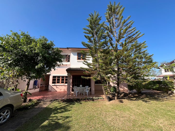 ที่พักเป็นบ้านเดี่ยวแสนอบอุ่น - Mueang Nakhon Phanom District