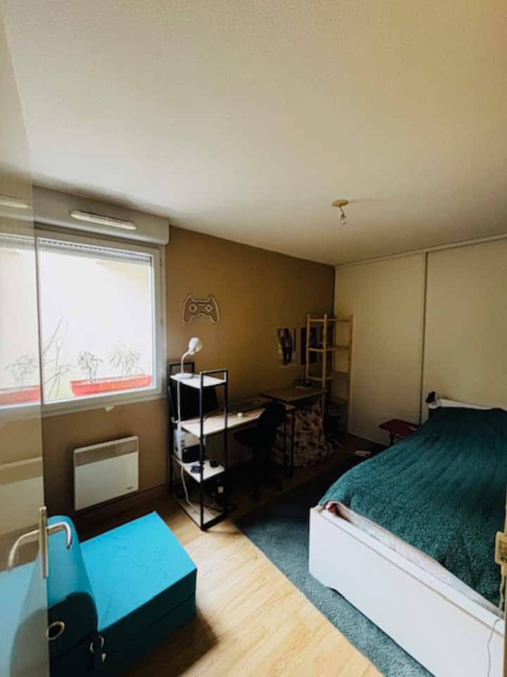 Appartement 90m² Avec Jardin Privé Dans Résidence - Créon