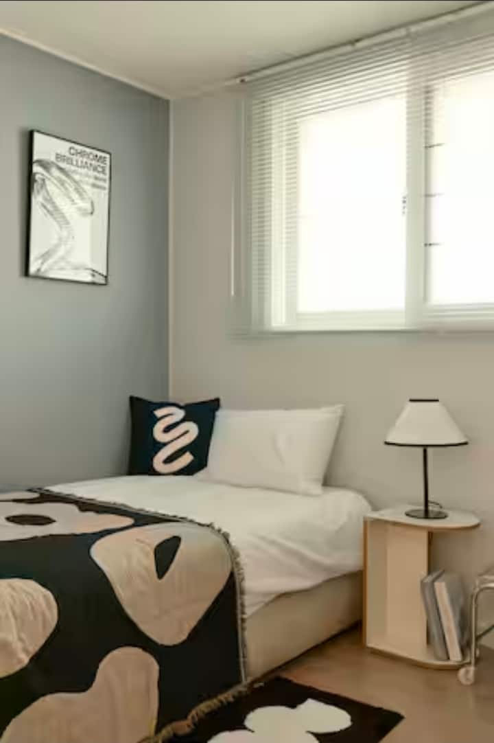 상봉역7분#신축#건대입구#반려동물#상봉터미널#성수동연무장길#재래시장#넷플릭스#엘리베이터 - Seúl