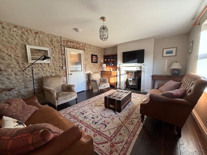 Traditional Norfolk Flint Cottage - Cromer